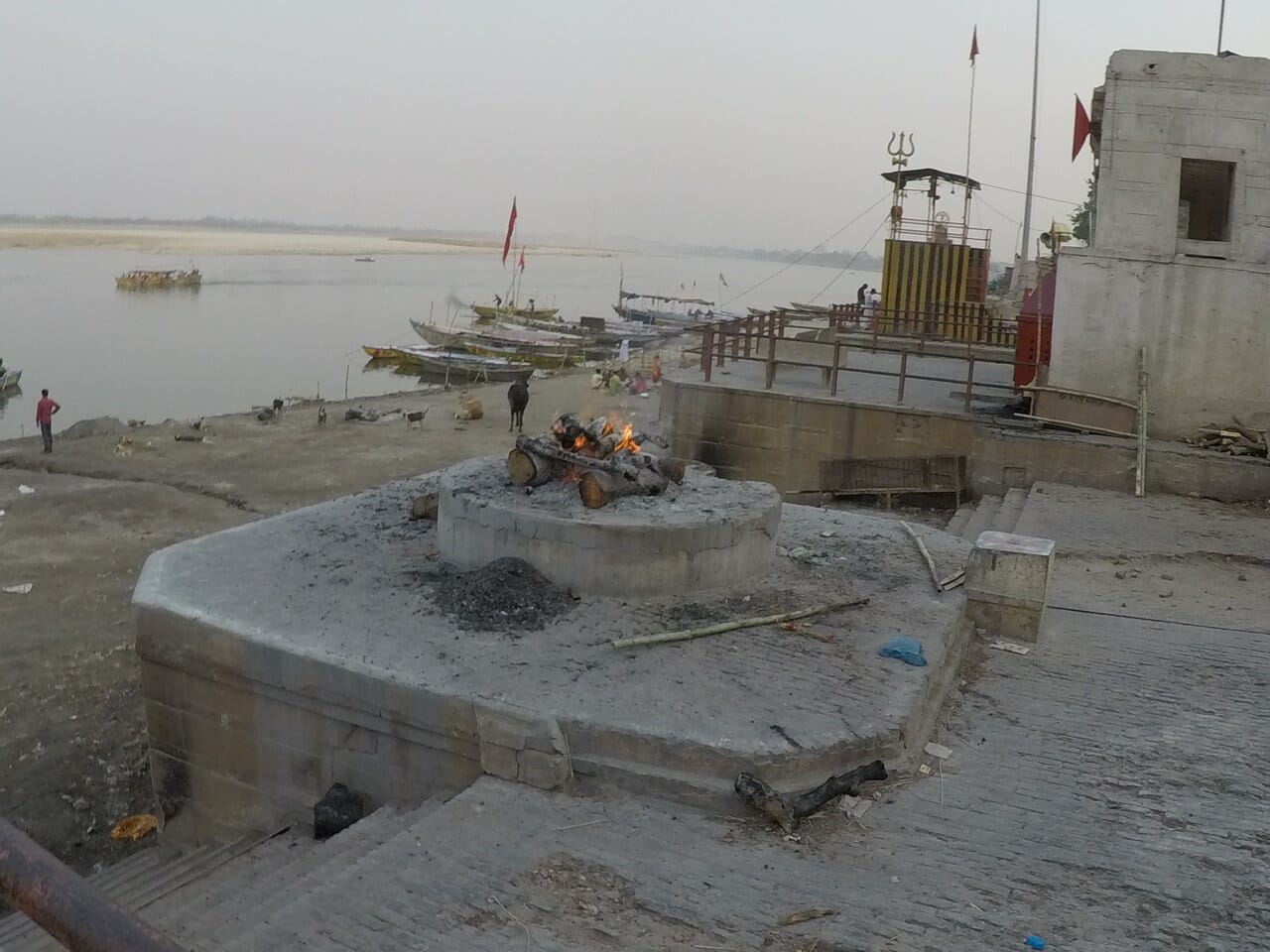 The Shocking Burning Body Ceremony in Varanasi, India