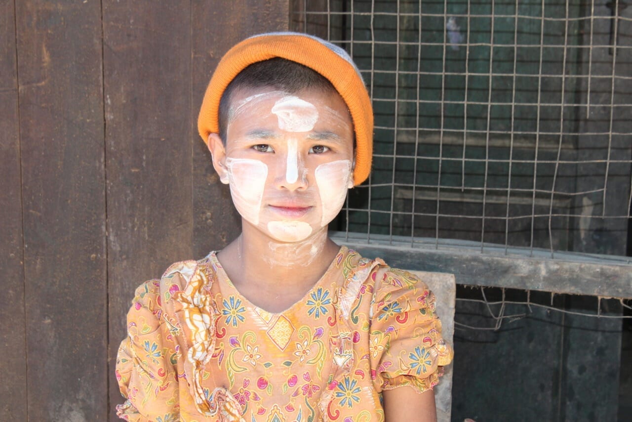 Visiting tattooed face women villages, Mindat - Myanmar